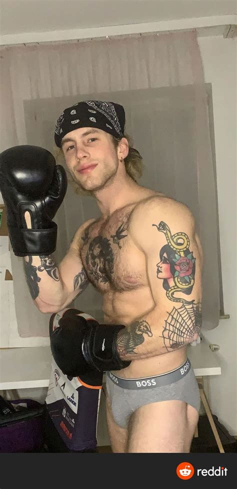 Tough Twinks And Pretty Boys On Tumblr