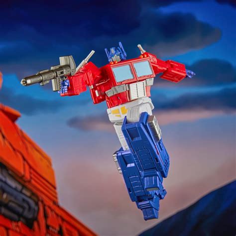 Studio Series 86 Commander Optimus Prime Full Images Transformers