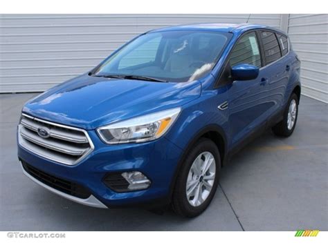 Lightning Blue 2017 Ford Escape Se Exterior Photo 121252474