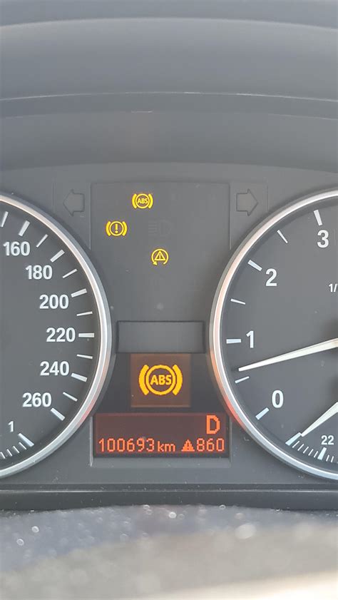 Intermittent Warning Lights Battery Issue Re90