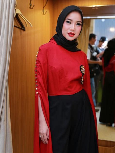 Doa Chacha Frederica Untuk Jessica Iskandar Di Amerika Photo