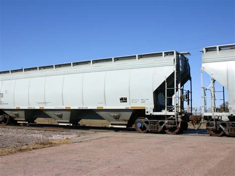 The Indispensable Role Of Hopper Cars In Bulk Cargo Transport Rail