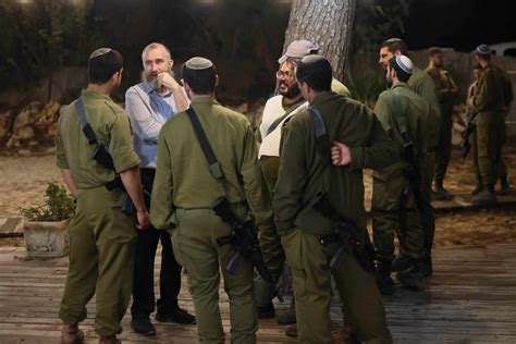 Bitachon Exploring Jewish Values And Charity Colel Chabad