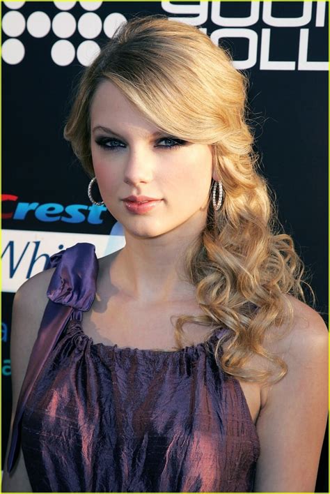 Taylor Swift Is A Young Superstar Photo 1094591 Photos Just Jared