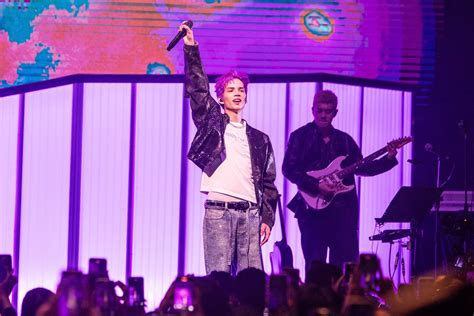 派偉俊首場個人演唱會 變大型音樂時光派對 民生電子報