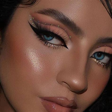 Las 5 Mejores Ideas De Maquillaje Con Strass 【lo Mejor De 2024