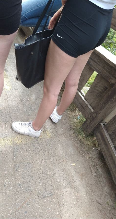 Blonde In Nike Pro Shorts Spandex Leggings Yoga Pants Forum