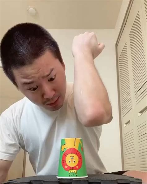 Me When My Shoulder Dislocates Rschizoposters