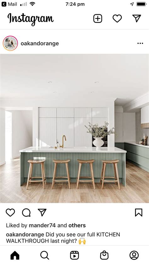 White Kitchen Island With Stools