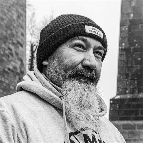 Frédéric Jullian El Capitán De La Pesca A La Implantación De Marcas