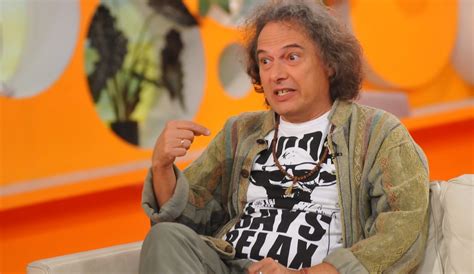 Pénzt Kéreget Laár András Kunyhóban Húzza Meg Magát