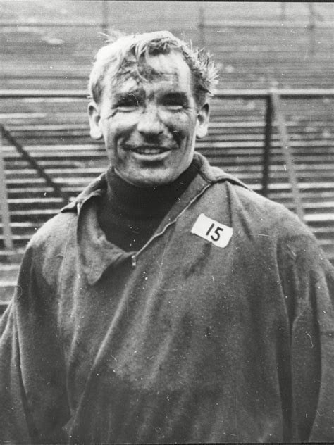 Las Mil Vidas De Bert Trautmann El Soldado Nazi Que Desertó Y Se Convirtió En Una Leyenda Del