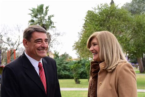 Expresiones De Dolor En La PolÍtica Por La Muerte De Landra Nuevazona