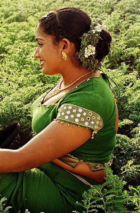 Mallu Actress Kavya Madhavan