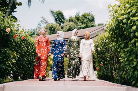 주말 Tip Trip 아시아 여행지별 전통 의상은 전자신문