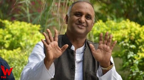 Pramod Pathak Actor Height Weight Age Affairs Biography And More