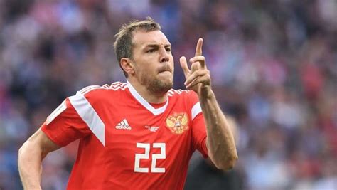 Дзюба уверен, что сборная России победила бы Англию на Чемпионате мира ...