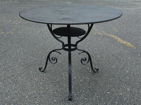 Round Metal Garden Bistro Table At 1stdibs Round Metal Bistro Table