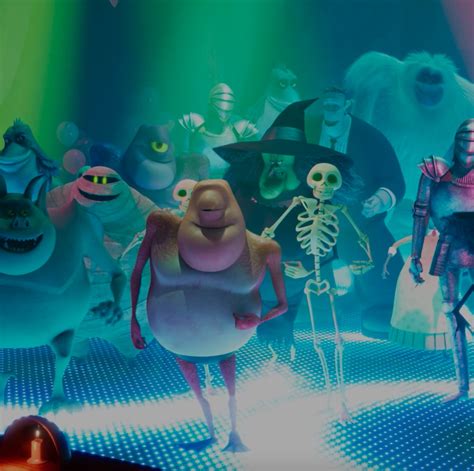 Hotel Transylvania Skeleton