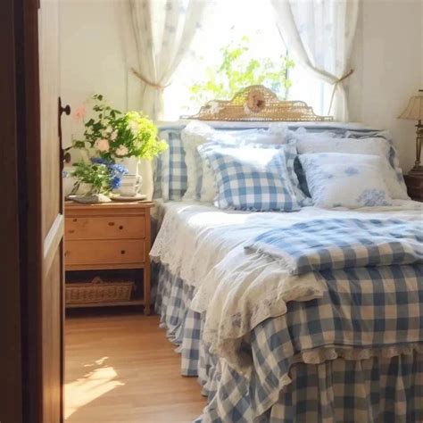 Bringing Warmth And Personality To Your Dorm With Classic Gingham Bedd