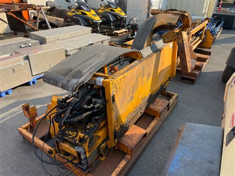 Yellow Hydraulic Helping Hand Labrie Refuse Reach Arm Attachment Able Auctions