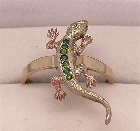 Rare Antique Lizard Ring Gem