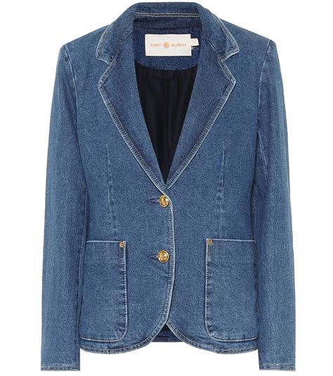Blazer en denim | Las prendas definitivas que conforman un...