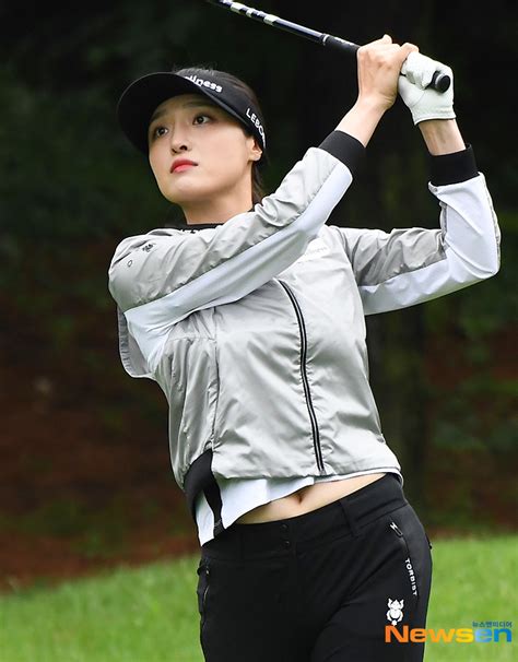 이혜정 매혹적인 티샷 포토엔hd