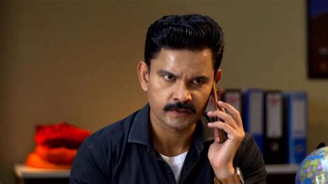 Watch Lokhande Cautions Meenakshi Video Onlinehd On Jiocinema