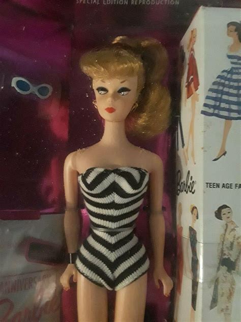 Original Barbie Blonde 1959 Doll Reproduction And Box 1993 35th