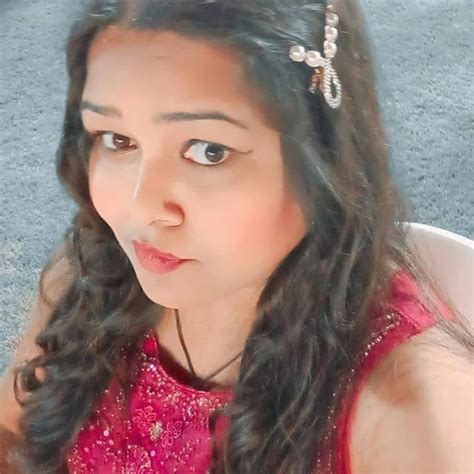 Shruti Srivastava (@shruti_ki_duniyaa) • Threads, Say more