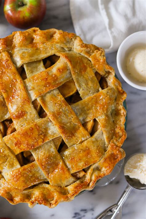 Sausage And Apple Pie In A Cheddar Crust Artofit