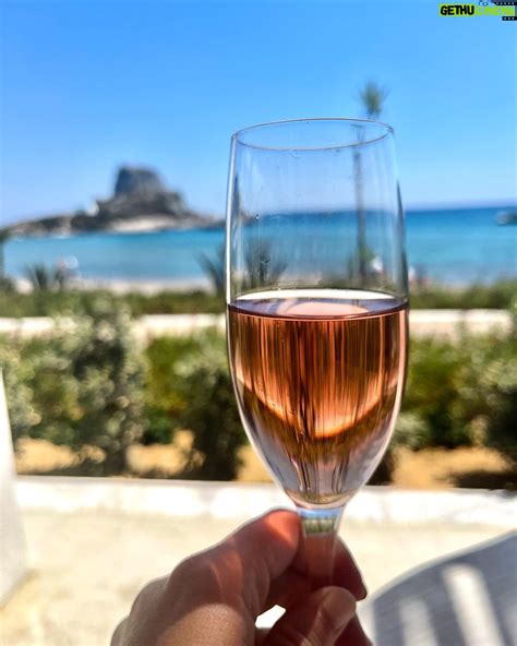 Sian Gibson Wiki Biography Age Gallery Spouse And More