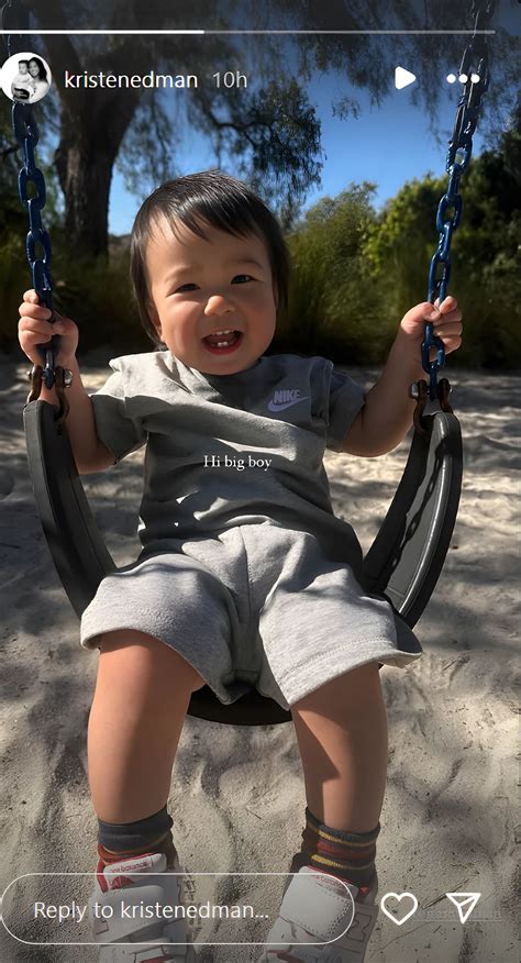 Tommy Edmans Wife Kristen Captures One Year Old Son Eli Spreading