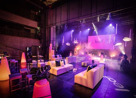 White Leather Sofas Sbd Events