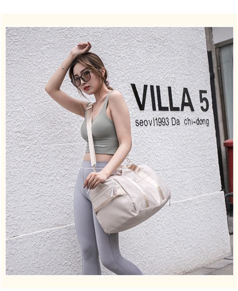 Pink Plain Design Nylon Light Weight 3ways Backpack Travel Bag Crossbody Handle Weekender Bag Pink Plain Design Nylon Light Weight 3ways Backpack Travel Bag Crossbody Handle Weekender Bag