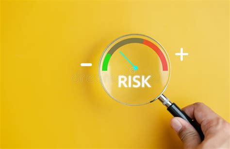 High Risk Of Business Decision Making And Risk Analysis Measuring