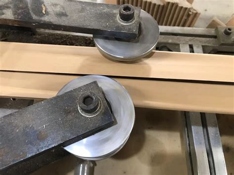 China Custom Paper Corner Protector For Cartons Furniture Industrial Packaging Manufacturers