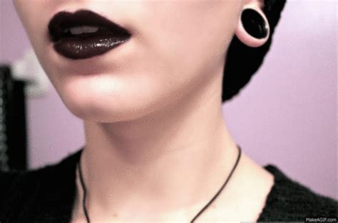 Гифка пирсинг Dilatatori Tonuge Piercing гиф картинка скачать