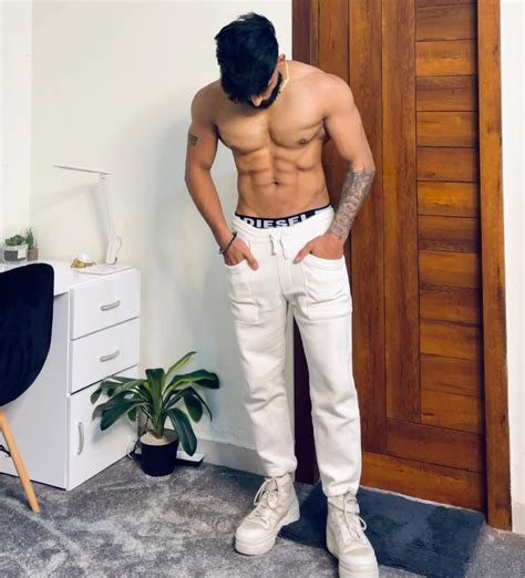 Dhruv Madaan Online Fitness Coach 🔥finding My Groove Nailing 2 3