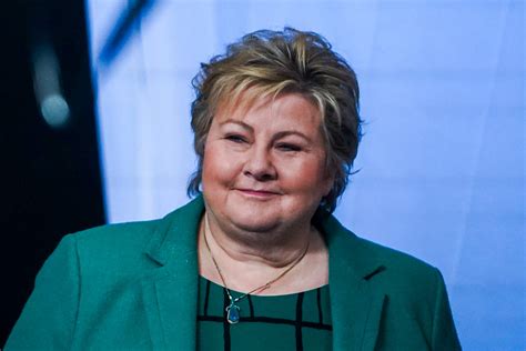 Erna Solberg Bør Trekke Seg