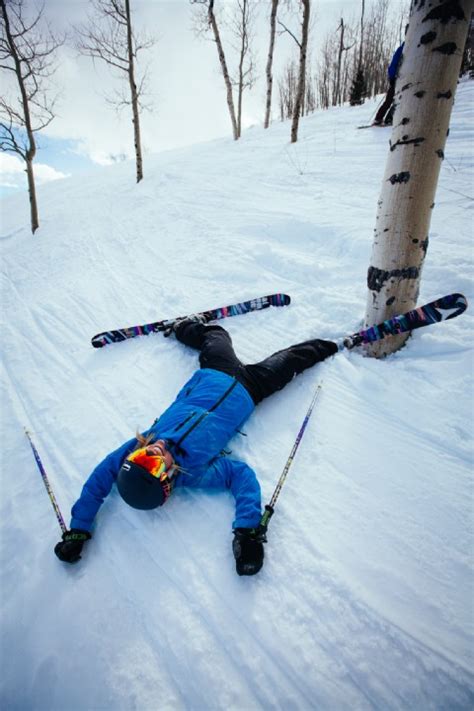 Best Way To Fall When Skiing Or Snowboarding