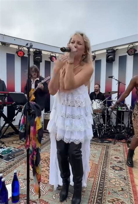 Kate Hudson Performs With Her Band And Dj Pee Wee At The Surf Lodge In Montauk 07 13 2024