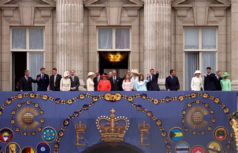 Photos Queen Elizabeth Iis Golden Jubilee 50 Years In 2002