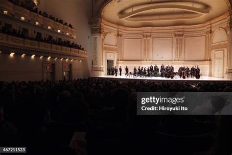 Beethoven Symphony 2 Photos And Premium High Res Pictures Getty Images