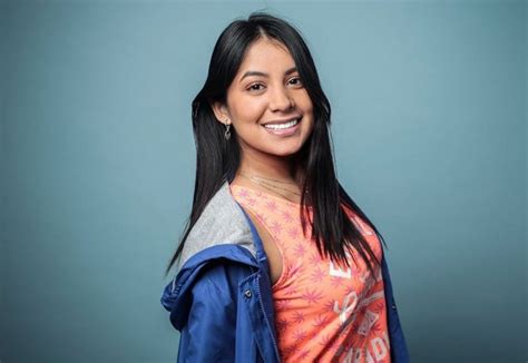 Hizo Su Debut En Las Teleseries La Esforzada Vida De La Joven Actriz