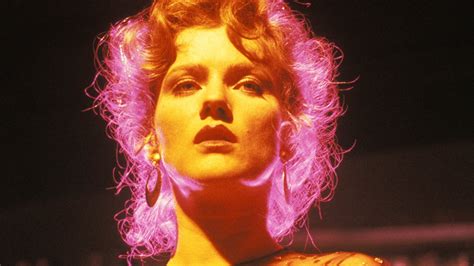 לולה לצפייה ישירה מתורגם לעברית 1981