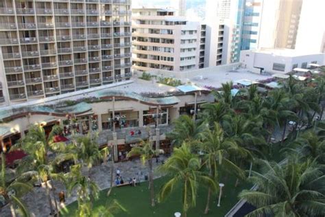 Wyndham Hotels Waikiki Beach Walk
