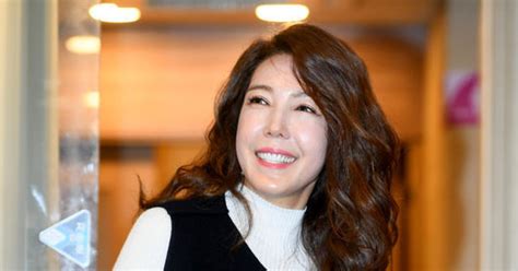 전수경엘레강스한 헤어 사진