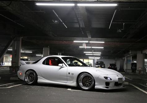 Awesome White Mazda Rx 7 Fd Stanced Jdm Car Modification Inspiration